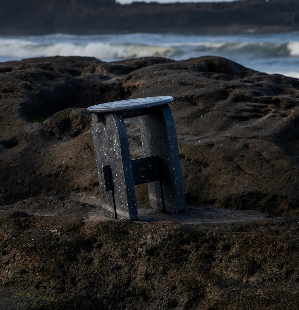 Muara Stool Granite Black – Sungai Design